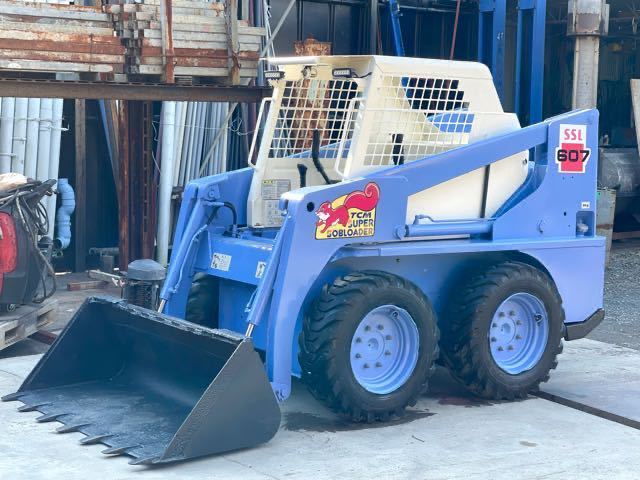 【やや傷や汚れあり】TCM 607 ボブローダー ボブキャット ホイールローダー SSL607 4WD 除雪機 タイヤショベル スキッドステアローダー ジョブサン 売り切りの落札情報詳細 ...