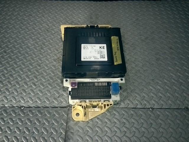 【やや傷や汚れあり】スペーシア DAA-MK53S ボディコントール ZSF 36775-79RD1 ボディエレクトリックコントローラーの落札情報詳細 - ヤフオク落札価格情報 オークフリー