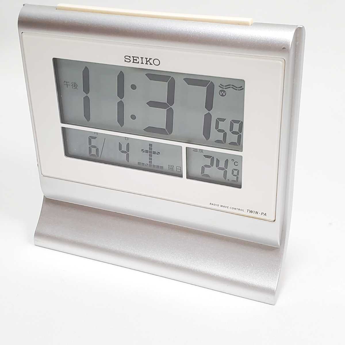 【やや傷や汚れあり】SEIKO 2点セット CLOCK (セイコークロック) 目覚し時計 デジタル 常時点灯 SQ680S+CITIZEN シチズン デジタル置時計 薄茶 8RZ161-007 ...