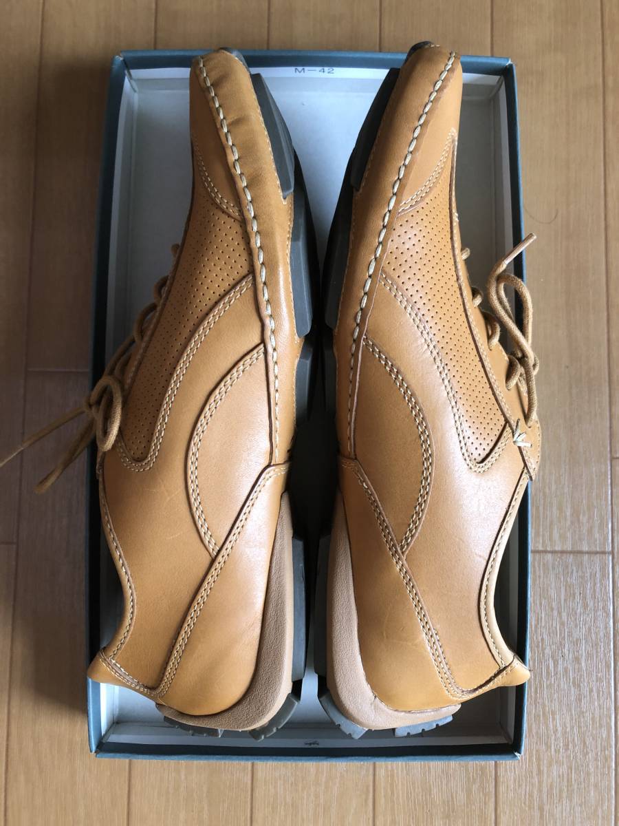 【未使用】Clarks FLEXLIGHT レザースニーカー UK7.5 未使用の落札情報詳細 - ヤフオク落札価格検索 オークフリー