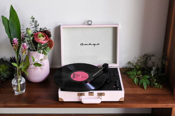 【未使用】送料220円(税込) ws003 ONKYO Bluetoothスピーカー内蔵ポータブルターンテーブル(OCP-01) 11800円 ...