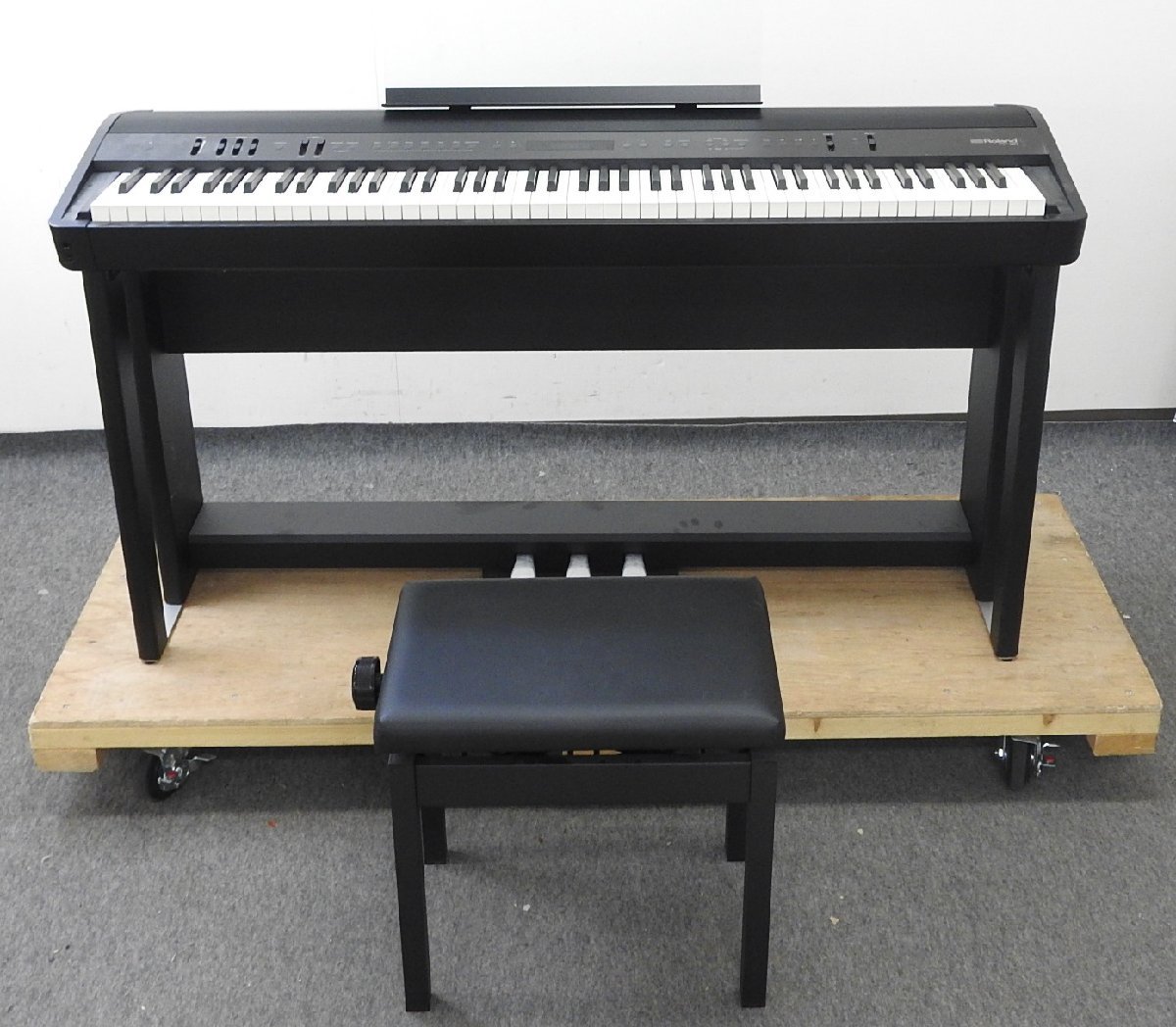 ROLAND ローランド / XV-88 88鍵盤 ハンマーアクション鍵盤搭載 マスターキーボード！ の落札情報詳細| ヤフオク落札価格情報 ...