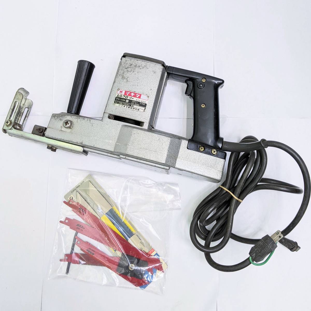 【中古】★動作OK★マキタ レシプロソー セイバーソー JR3001 ジグソー 電動 糸のこ MAKITA 日立 金属 木工 鉄鋼 切断 ...