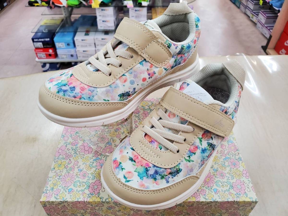 【未使用】新品即決18.0cm★IFMEイフミー CALINカラン 20-2824 ジュニア カジュアルスニーカー★履きやすい 安心安全 ベロクロ 22年秋冬新作♪ の落札情報詳細| ヤフオク ...