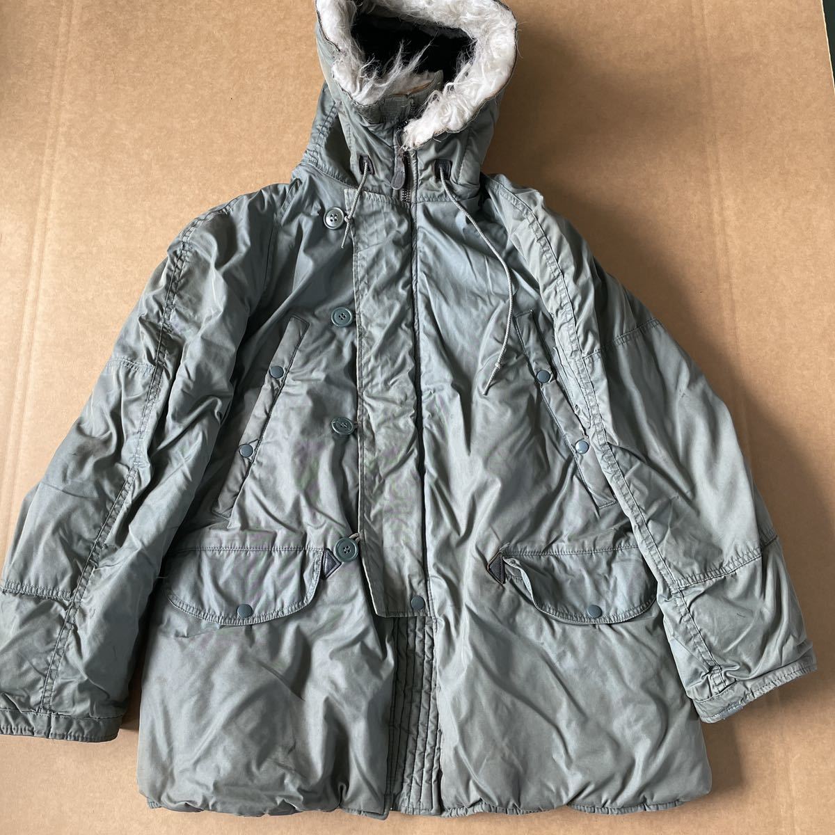 【やや傷や汚れあり】1978年会計 N3B フライトジャケット M 実物 USAF ビンテージ N-3B 米軍実物 ミリタリーの落札情報詳細 - ヤフオク落札価格検索 オークフリー