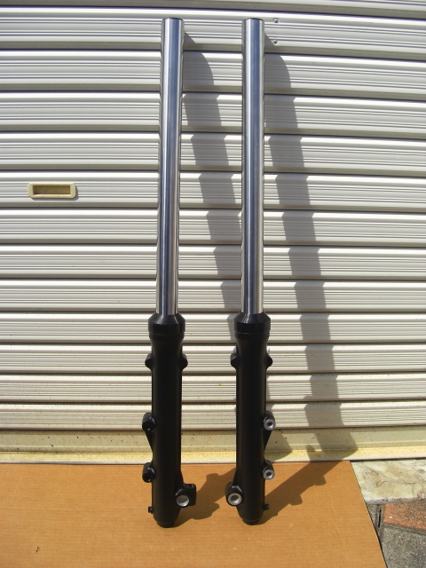 【傷や汚れあり】Z400FX (E1 E2 E3) ★ フロント フォーク ・ オーバーホール後 未使用 インナーチューブ新品 / Z400J Z500 Z550 ダブルディスクの落札情報詳細 ...