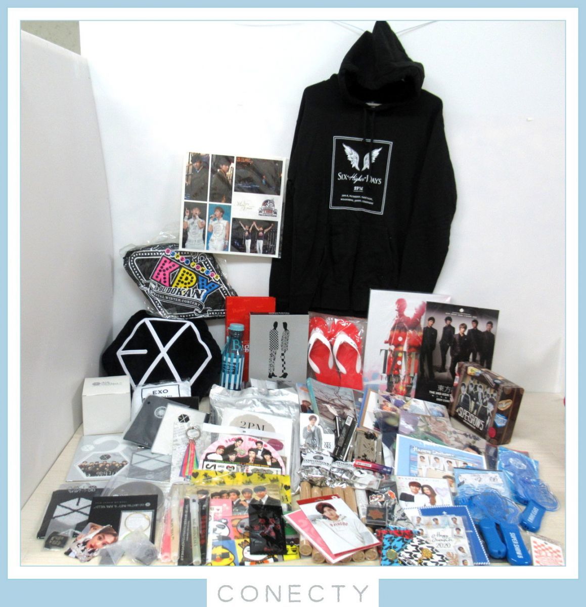 【傷や汚れあり】2PM/東方神起/SUPER JUNIOR/EXO グッズまとめて★パーカー/会報/Tシャツ/写真集/ピンバッジなど【D4【S4 の落札情報詳細| ヤフオク落札価格情報 オークフリー