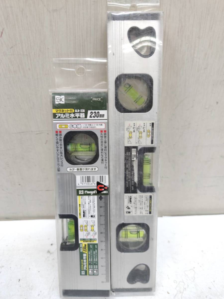 【未使用】送料無料g10440 水平器 未使用 ＋ 新潟精機 SK アルミ水平器マグネット付 230mm ALM-230 未使用 セットの落札情報詳細 - ヤフオク落札価格検索 オークフリー