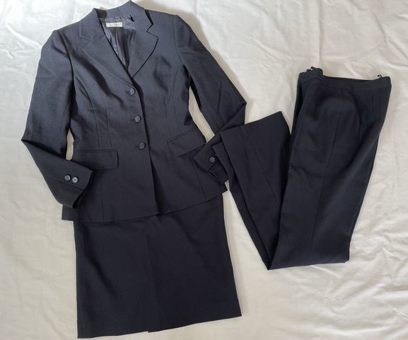 【目立った傷や汚れなし】♪就活*shandy house*レディーススーツ 3点セット*9号 黒ストライプ*252575*パンツスーツ ...