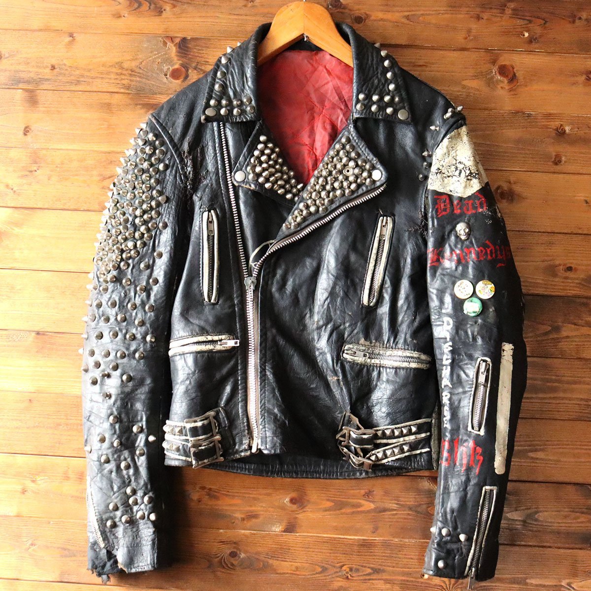 【傷や汚れあり】J6S/s10.3-3 ユーロ古着 パンク ペイント スタッズ ダブルライダース 本革 レザージャケット 鋲ジャン 革ジャン ...
