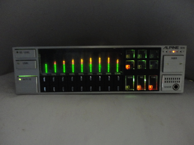 【傷や汚れあり】☆ ALPINE アルパイン イコライザー 3325 横幅18センチ 1DINサイズ 中古 動作品 パイオニア KENWOOD ...