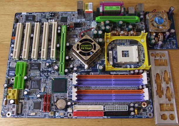 【傷や汚れあり】GIGABYTE INTEL I875P SOCKET 478 ATXマザー GA-8KNXP 即決! 36_045の落札情報 ...