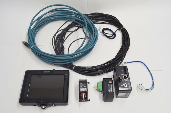 【やや傷や汚れあり】動作品 KEYENCE キーエンス カメラ内蔵レーザ変位センサ IX シリーズ IX-CP50 IX-150 IX ...