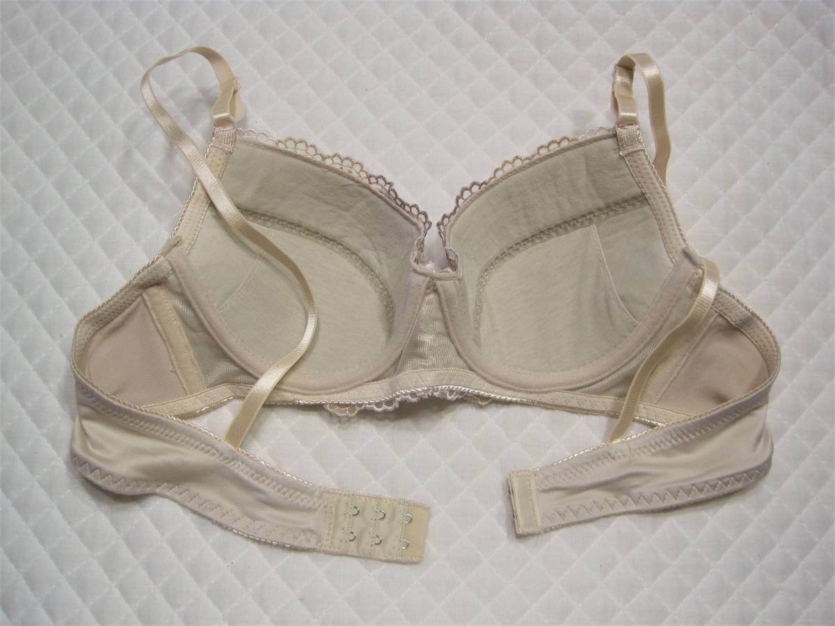 【未使用】【新品】B85 ノンワイヤー ブラジャー★151r.ベージュ パット用ポケット付き 花柄チュールレースの落札情報詳細 - Yahoo!オークション落札価格検索 オークフリー