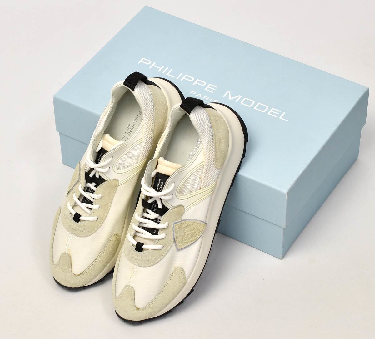 【未使用に近い】新品訳有フィリップ モデル パリPhilippe Model Parisスニーカー39ホワイトROYALEの落札情報詳細 - ヤフオク落札価格検索 オークフリー