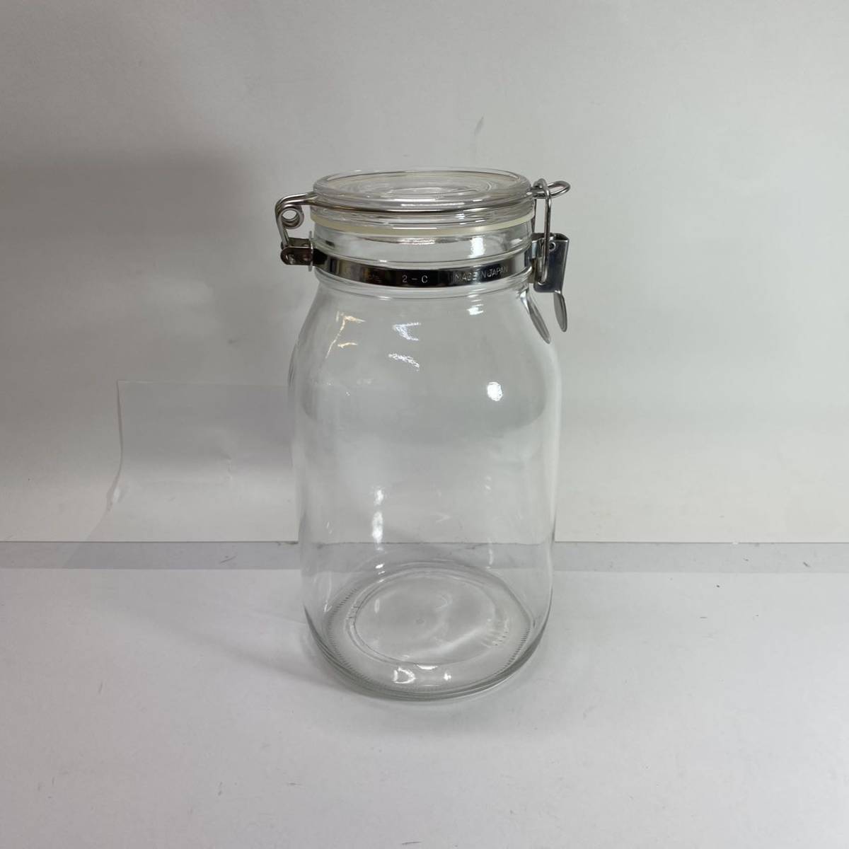 【やや傷や汚れあり】Cellarmate セラーメイト ガラスキャニスター 保存瓶 密封容器 2リットルの落札情報詳細 - ヤフオク落札価格検索 オークフリー