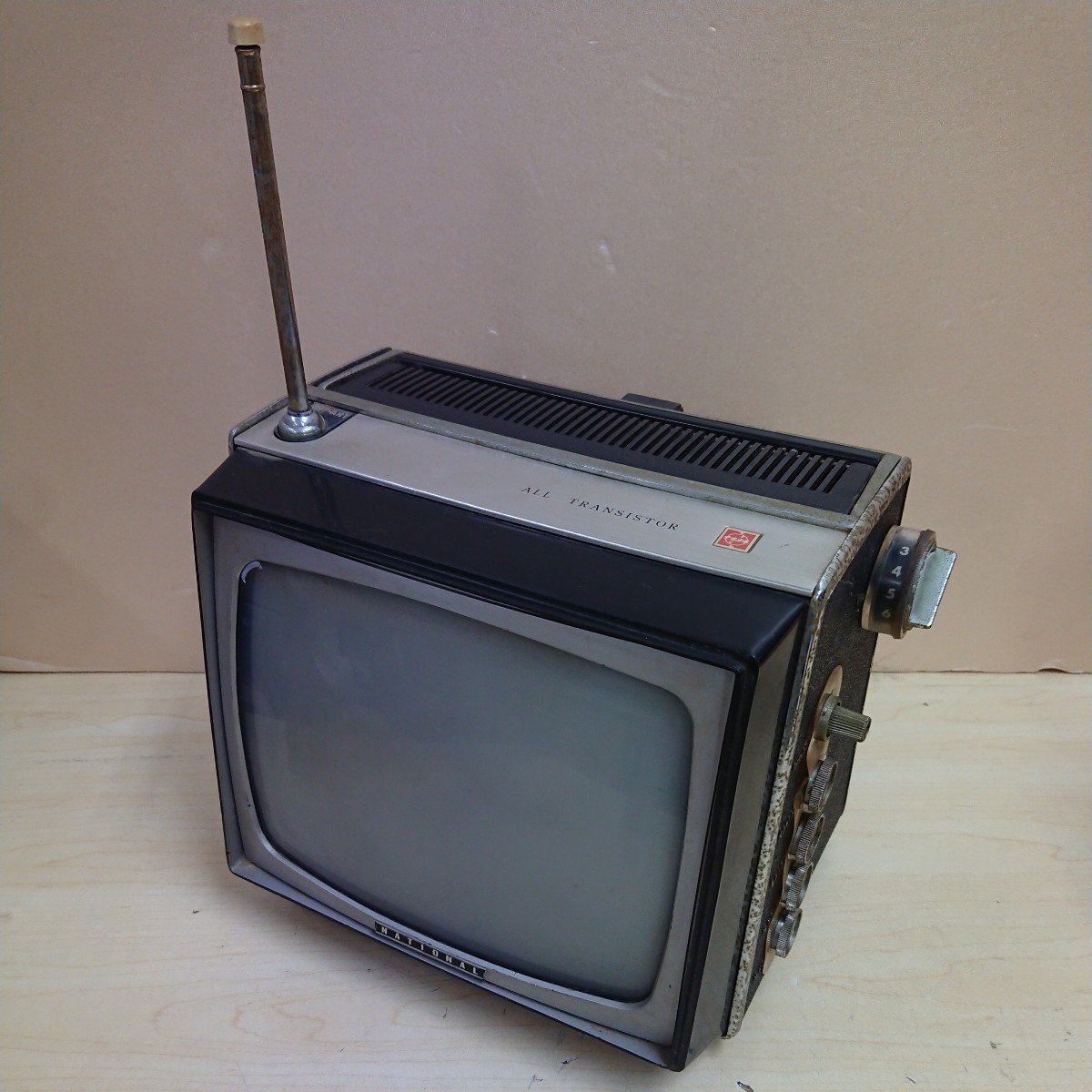 【傷や汚れあり】b 【レア】National TRANSISTOR TV TR-10A ナショナル テレビ ブラウン管 トランジスターテレビ ...
