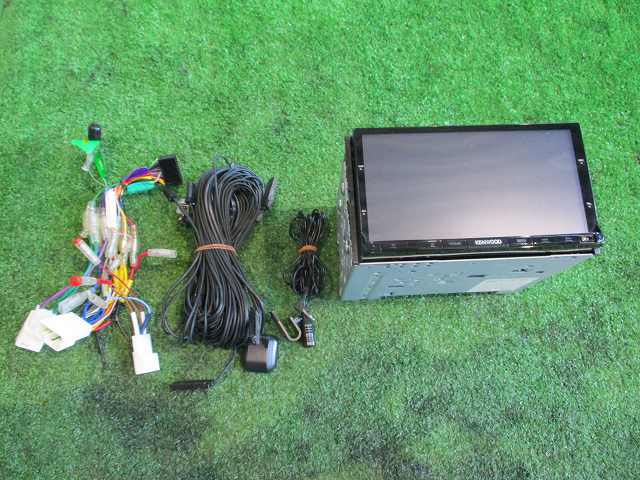 【やや傷や汚れあり】KENWOOD MDV-X702 メモリーナビ 7インチ 2DIN 180mm フルセグ/CD/DVD/SD ...