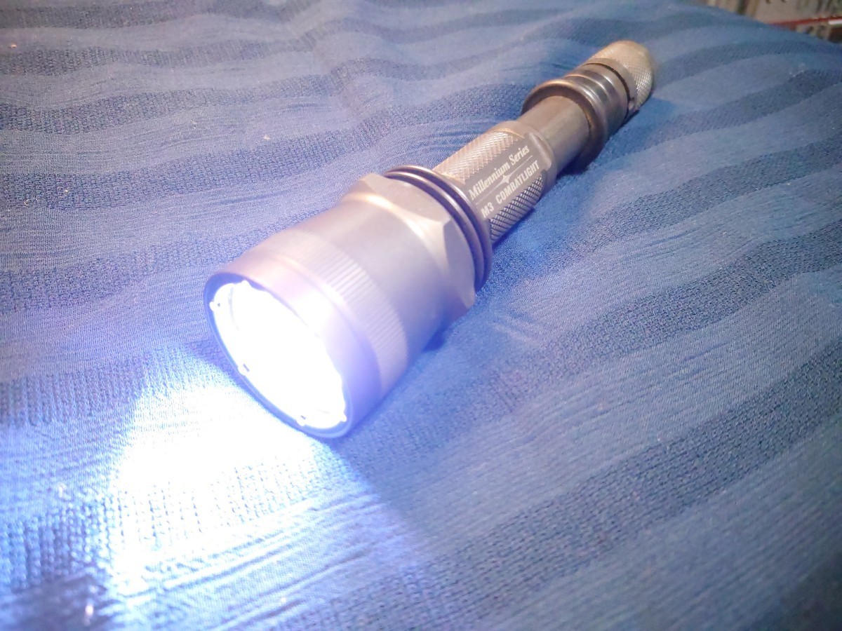 【未使用】LASER PRODUCTS SUREFIRE MN10 MN11 替バルブ 3個セット 検 M3 M961 M962 M900 ...