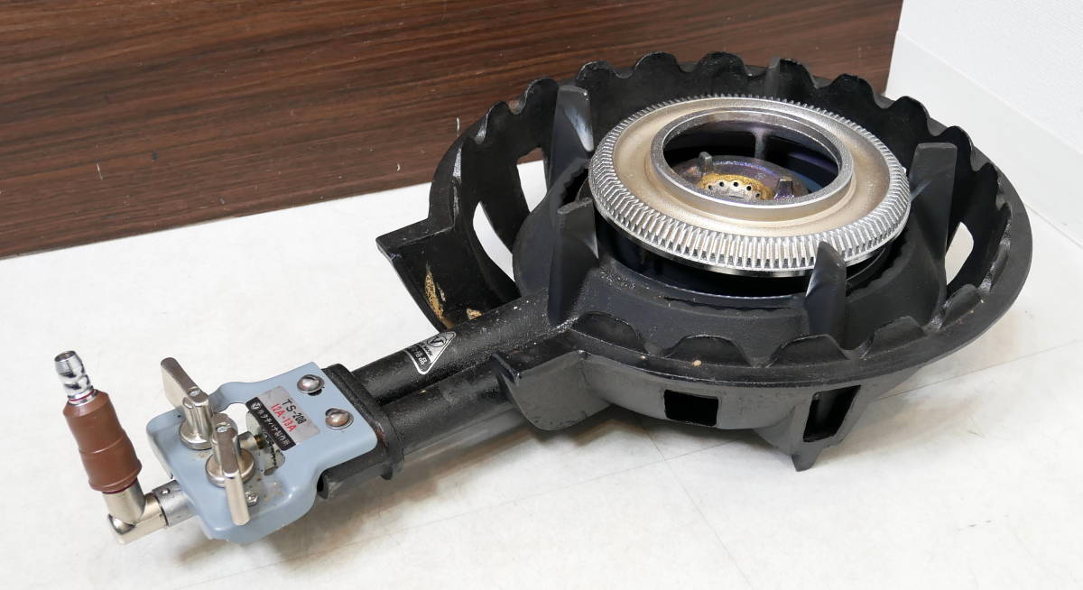 【目立った傷や汚れなし】 (R503-F123) 美品 動作品 タチバナ製作所 都市ガス用鋳物コンロ TS-208 業務用コンロ 12A ...