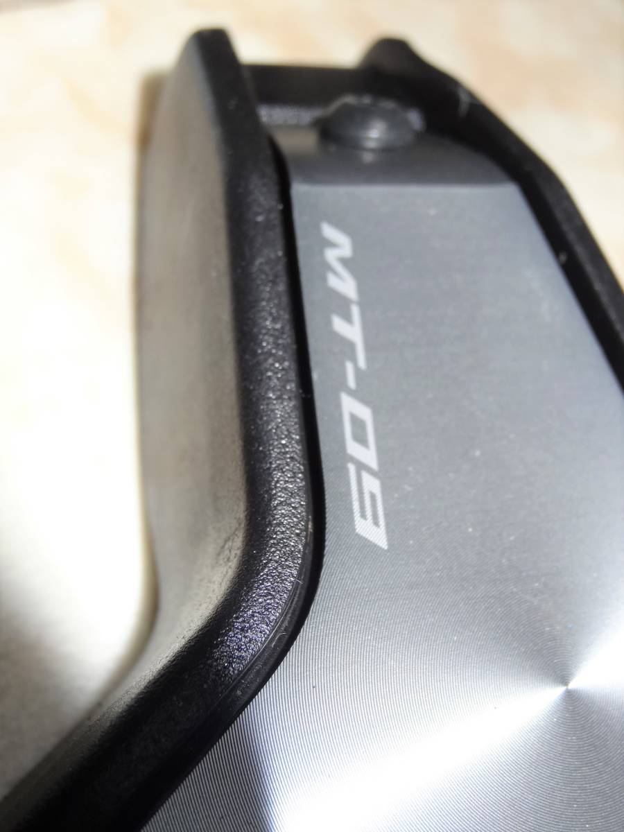 【目立った傷や汚れなし】 MT-09 2021～ 2022 2023 ヤマハ純正エンジンプロテクター *右側のみ* Q5K-YSK-127-E03 中古品 送料無料 の落札情報詳細 ...