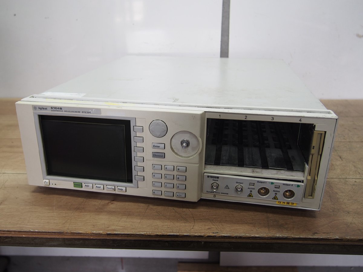 【中古】Tektronix AM700 Audio Measurement Set （Analyzer/FFT/Digital/Monitor ...