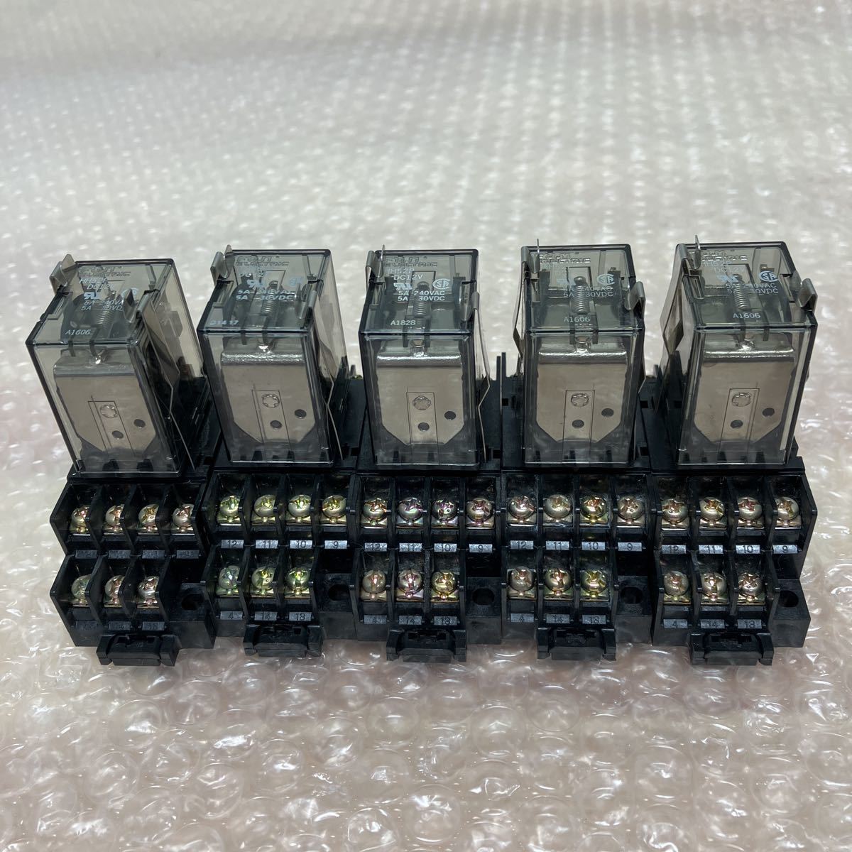 【傷や汚れあり】中古 富士電機 FUJI ELECTRIC ミニコントロールリレー HH52P DC12V 5個セット 管理番号B-243の ...