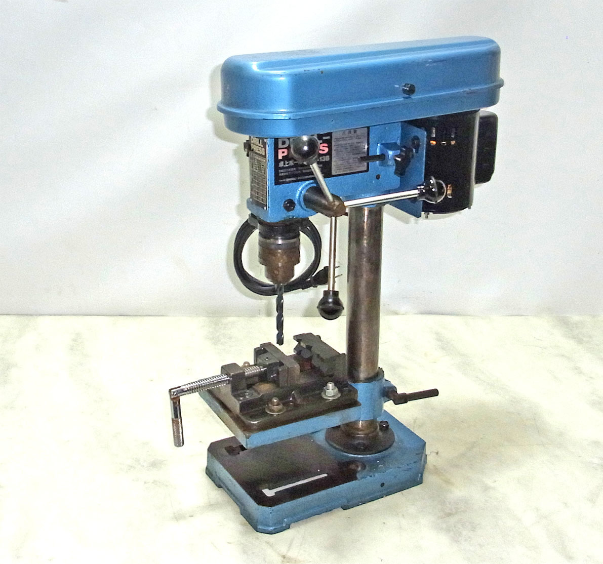 【目立った傷や汚れなし】おすすめ商品 SHINKO DRILL-PRESS 卓上ボール盤 SD-13B 【動作確認済】中古品の落札情報詳細 - ヤフオク落札価格検索 オークフリー