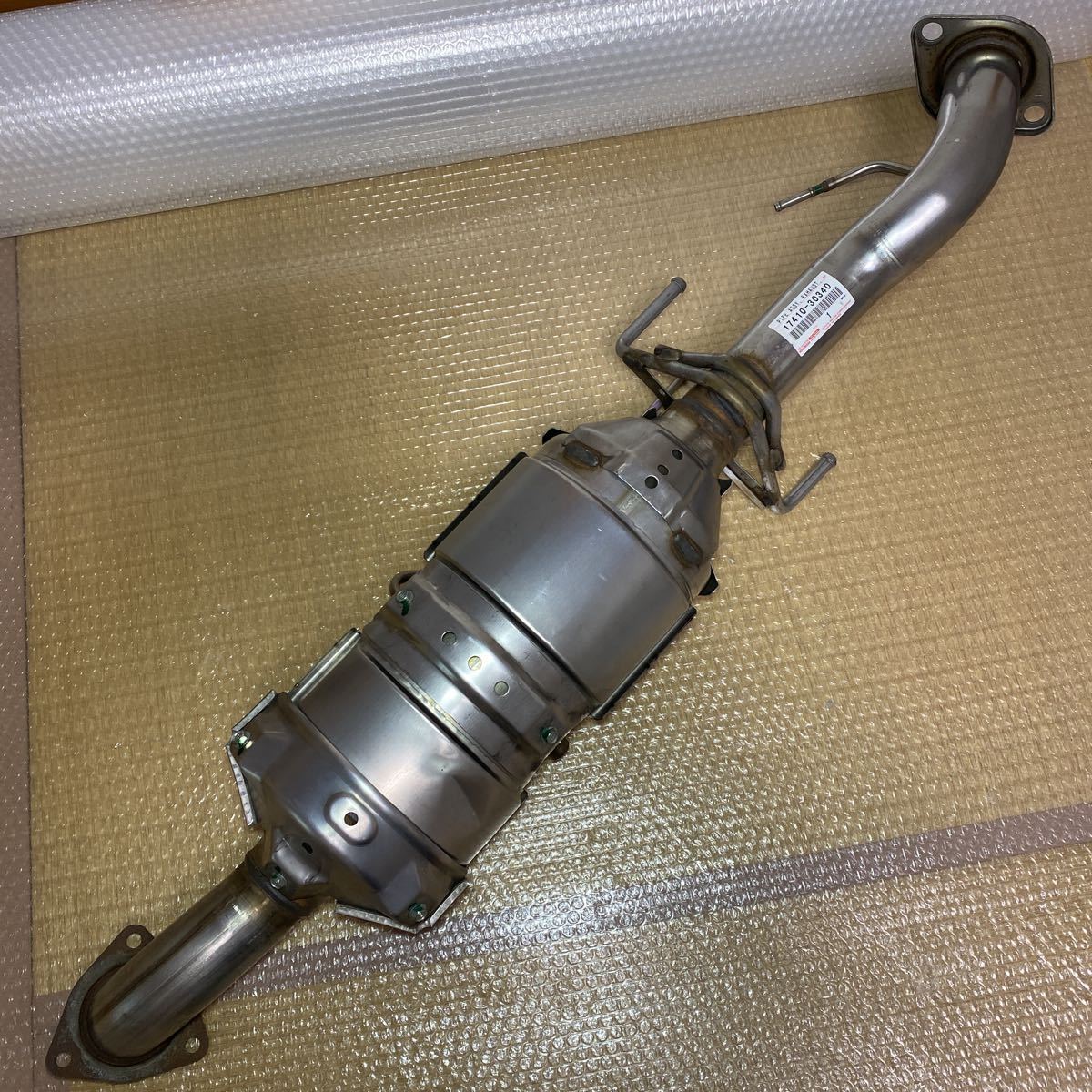 【未使用】★未使用 TOYOTA 純正 DPR ハイエース 触媒 1KD コンバーター キャタライザー 17410-30340 H21年 ...