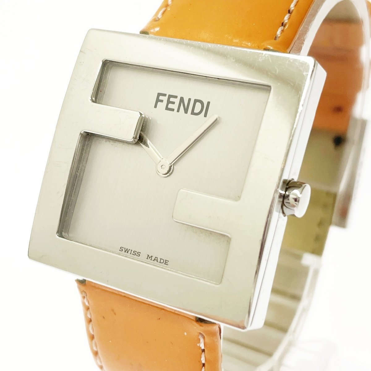 【やや傷や汚れあり】【1円スタート】【箱付き】FENDI フェンディ 4000L オロロジ SS×革ベルト シルバー文字盤 スクエアフェイス ...