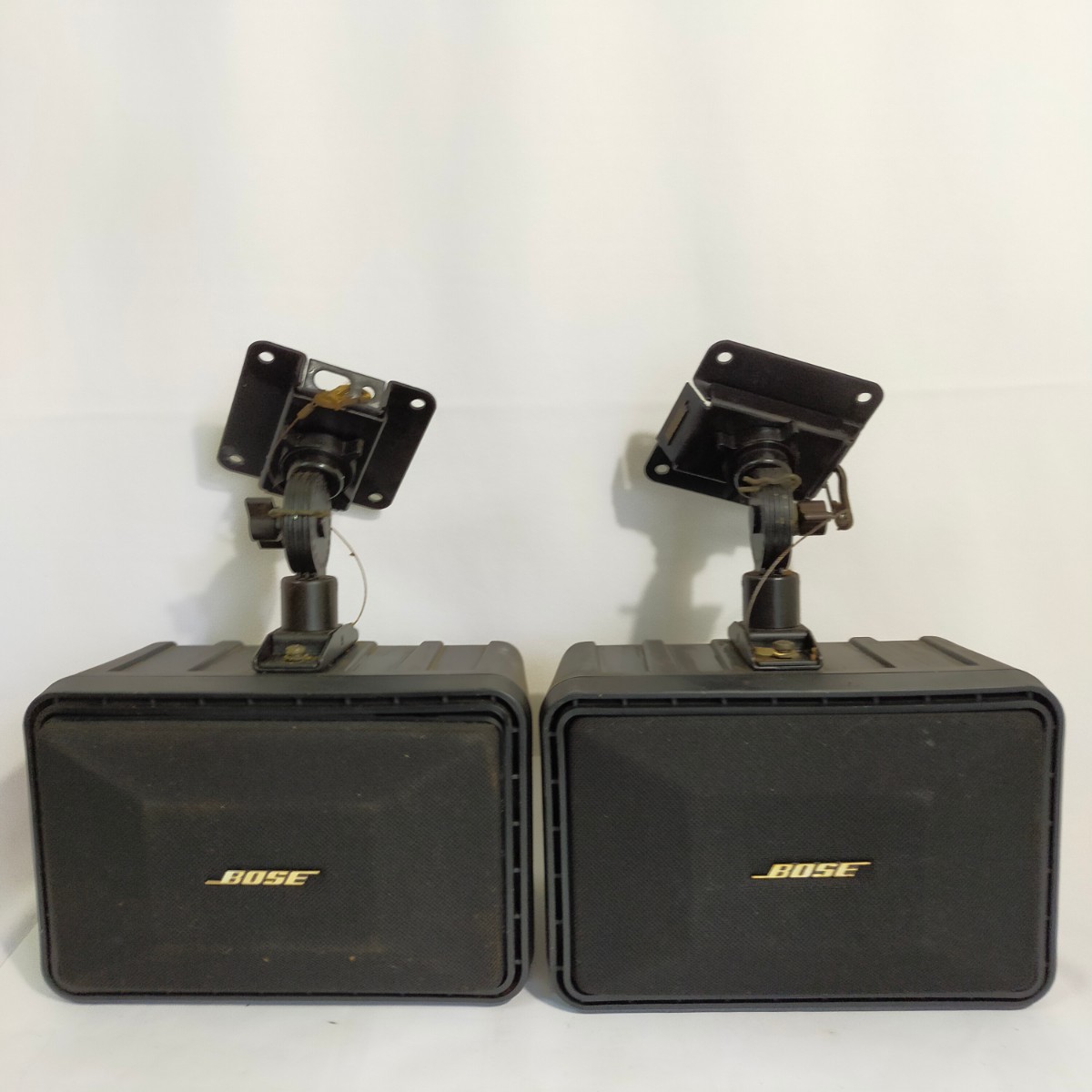 【傷や汚れあり】nn0303 414 Bose 101mm ボーズ 小型ペアスピーカー 天井・壁用ブラケット Cw 30bw ネットカバー 取扱説明書付 動作未確認の落札情報詳細 