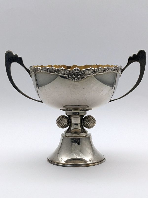 【やや傷や汚れあり】6-215-60 純銀製 優勝カップ★Silver 323 刻印 ゴルフモチーフ 約143gの落札情報詳細 - ヤフオク ...