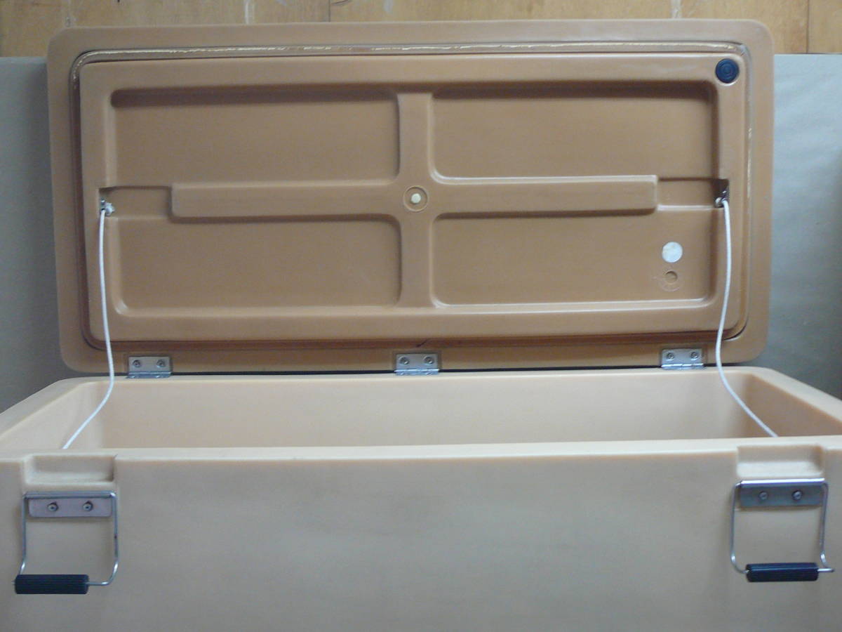 【目立った傷や汚れなし】☆美品）大型クーラーボックス （容積＝165L）大日本インキ化学工業（株）キャンプ・釣り・レジャーの落札情報詳細 ...