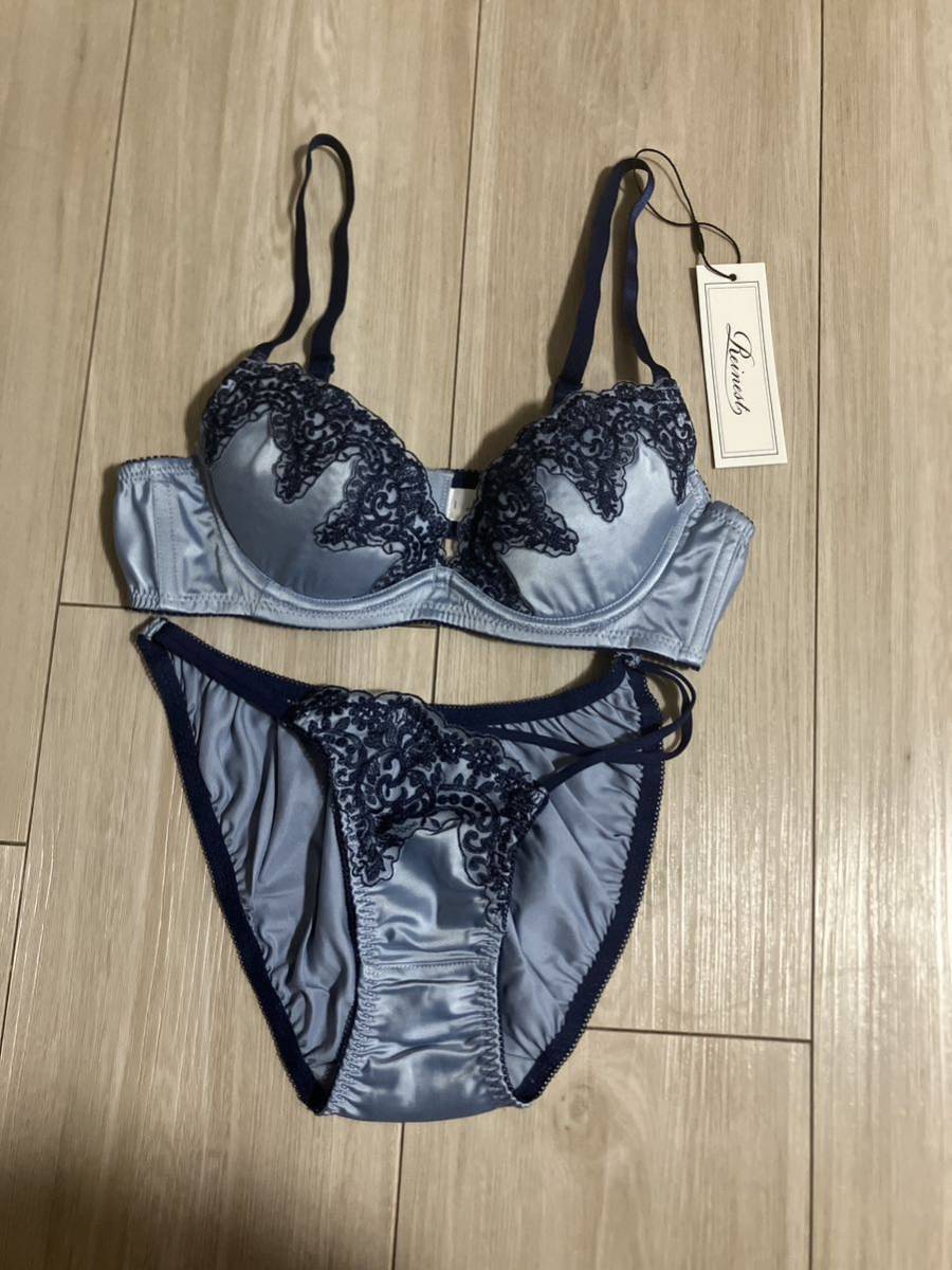 【未使用】新品 Reinest B70 刺繍 ブラジャー＆ショーツセットの落札情報詳細 - Yahoo!オークション落札価格検索 オークフリー