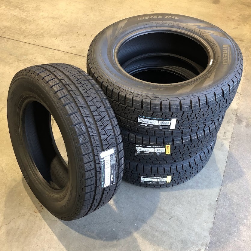 【未使用】(BM001.17) 送料無料[4本セット] PIRELLI ICE ASIMMETRICO Plus 215/65R16 98Q 2020年～製造 室内保管 スタッドレス 215 ...