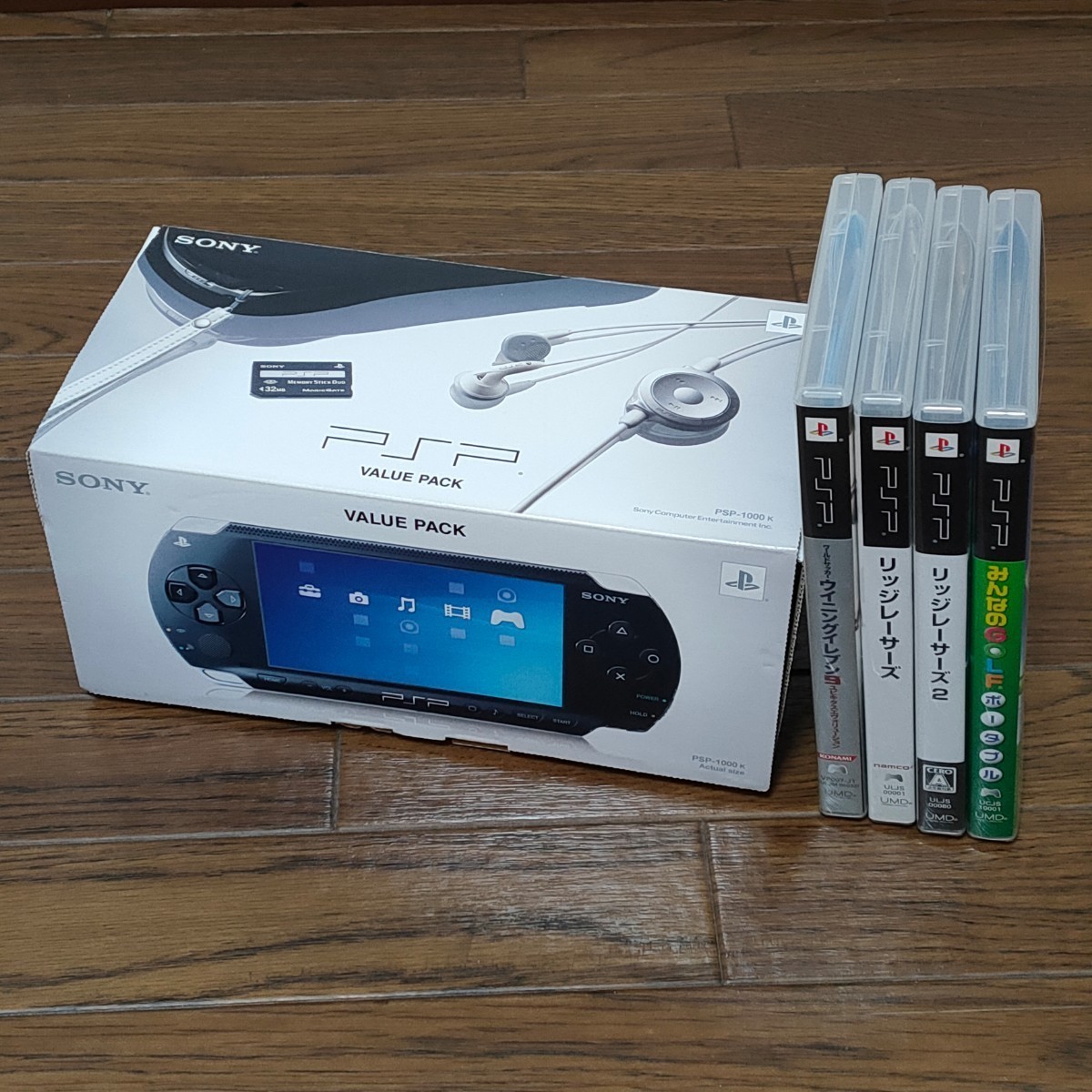 【目立った傷や汚れなし】【送料無料】 SONY ソニー PSP Value PACK PSP-1000K ピアノブラック ソフト4本 箱・説明 ...