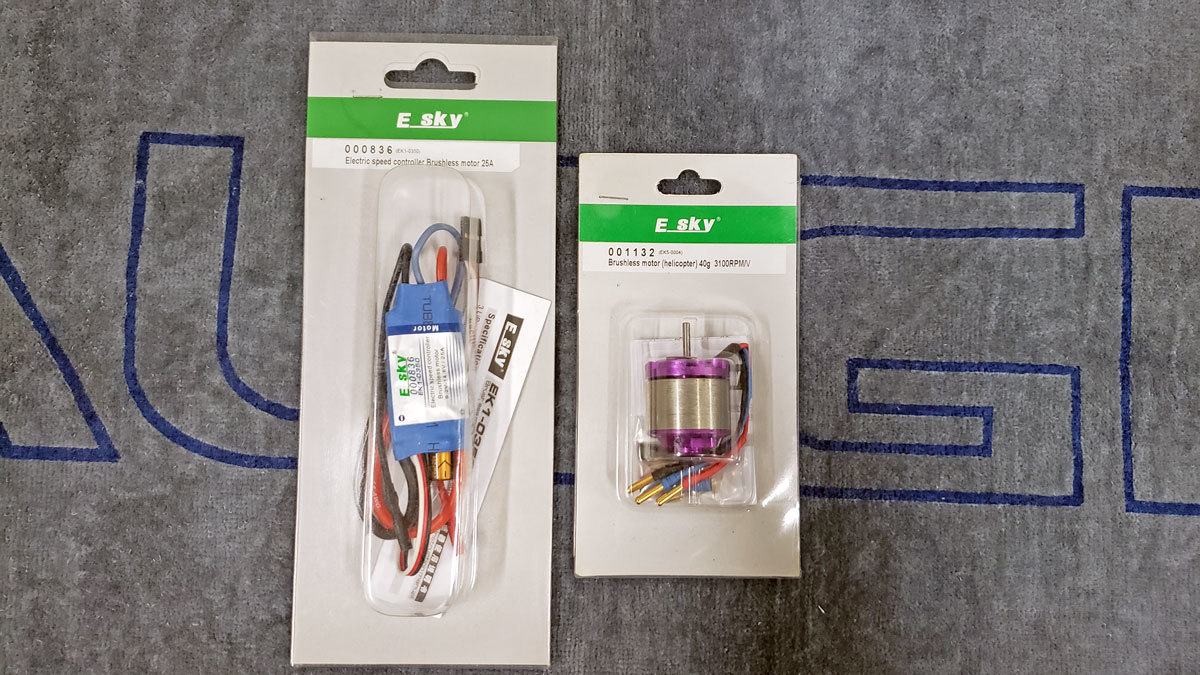 【未使用】E-SKY KING EK-001132 ブラシレスモーター 3100kv / 000836 / EK1-0350 14.8V ...