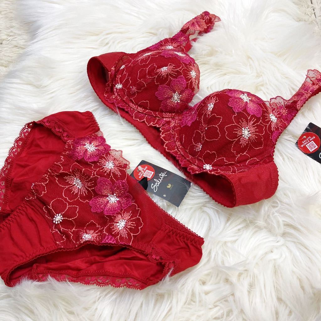 【未使用】★s1030 タグ付 ワコール♪サルート♪大人の情熱レッド♪大好きお花レース♪乙女心キュン♪ブラ・ショーツセット♪ C75-Mエコっ服の落札情報詳細 - Yahoo!オークション落札 ...