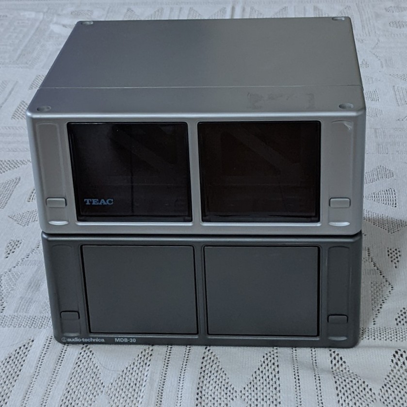 【やや傷や汚れあり】MD収納BOX TEAC audio-technica ワンプッシュ MD DISC ケース MINI DISC CASE ...