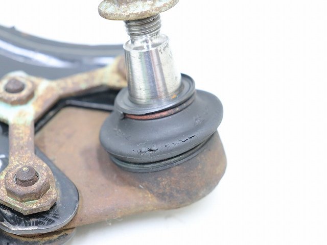 【傷や汚れあり】★ VW ポロ 9N 05年 9NBKY 右フロントロアアーム 6Q0407151E 6Q0199294D (在庫No ...