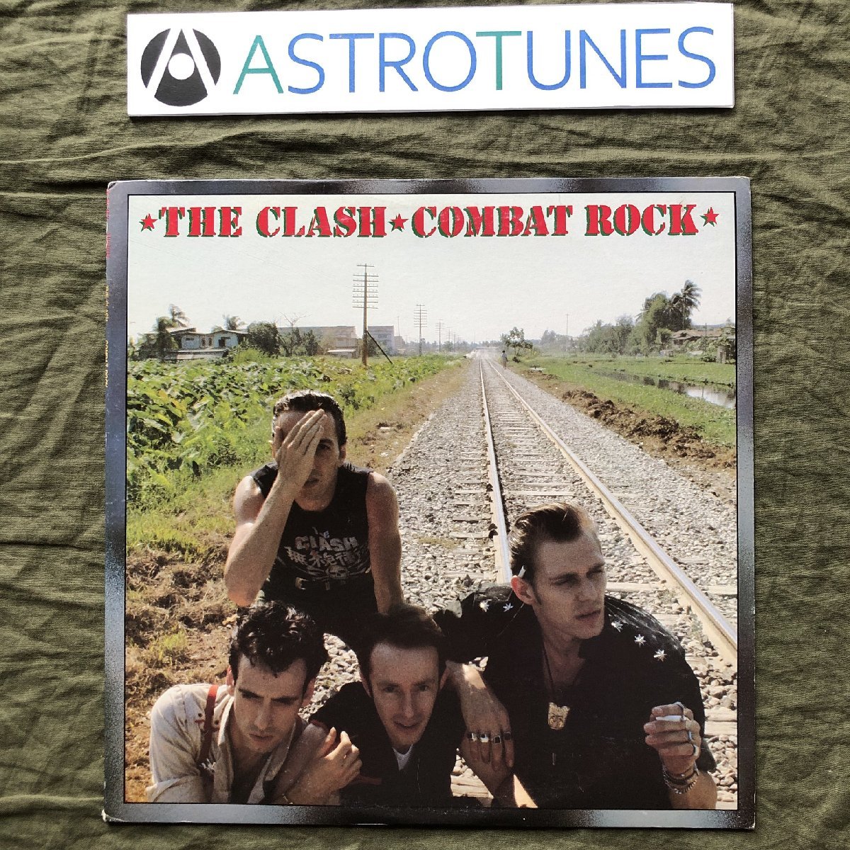 【目立った傷や汚れなし】美盤 1982年 国内盤 クラッシュ The Clash Lpレコード コンバット・ロック Combat Rock