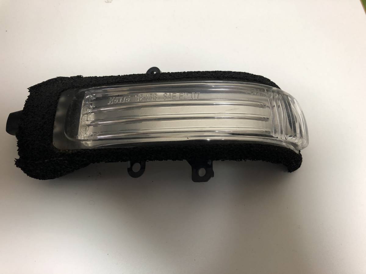 【傷や汚れあり】TOYOTA トヨタ エスティマ ウインカー 方向指示 KOITO 52-158 SAE E2 07 KOITO 214 ...