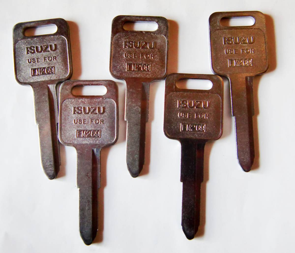 【未使用】ISUZU、いすゞ、イスズ、ブランクキー 合鍵 スペアキー FM269、M269、M251。未使用品 社外品、5個セット、ISUZU ...