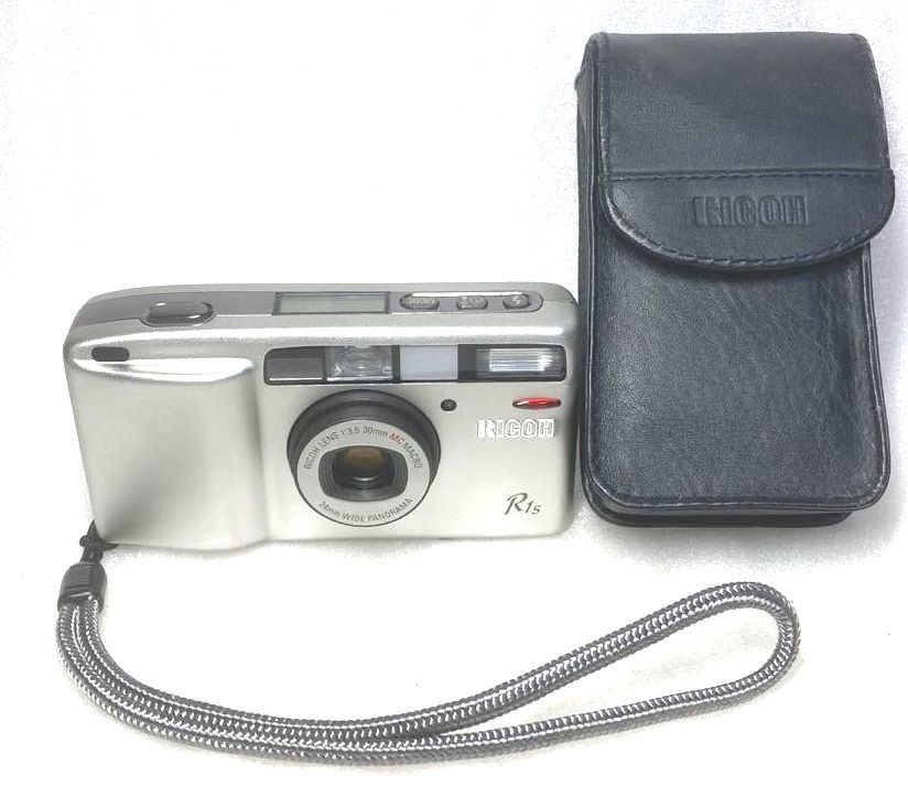 【目立った傷や汚れなし】★かなり綺麗・極美品★Ricoh R1s リコーコンパクトフィルムカメラ ケース付 テスト用のフィルムを使用して安心の ...