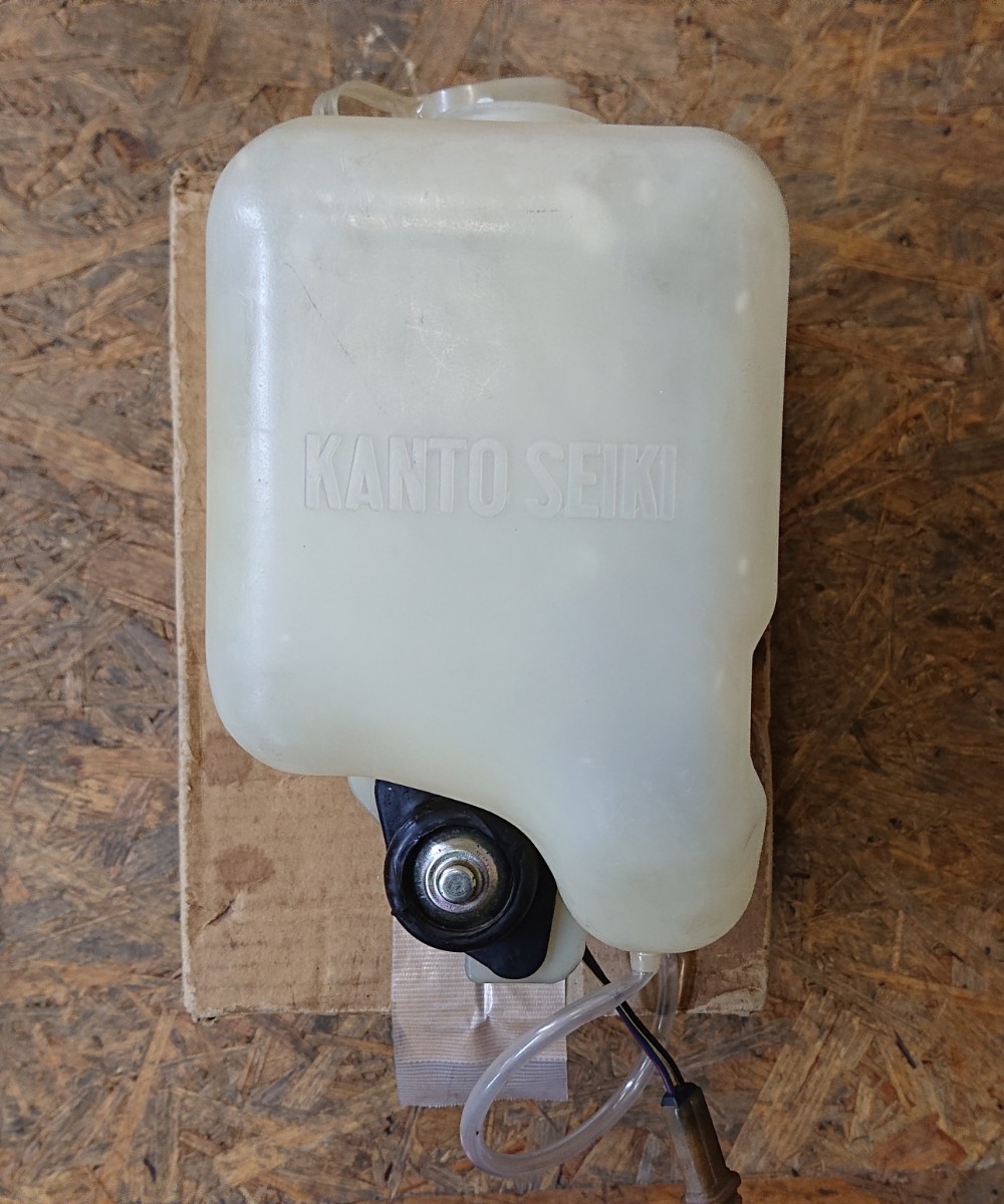 【未使用】トヨタ純正品 ウォッシャータンク TA20 TA22 TA27 ダルマセリカ セリカLB 2TG 2T-G TE20 TE25 TE27 TA10 TA12 TA17の落札情報詳細 ...