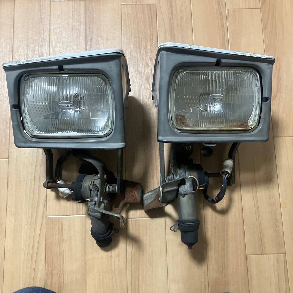 【傷や汚れあり】三菱 スタリオン ヘッドライト リトラクタブル 左右 A182 A183 A184 A187の落札情報詳細 - ヤフオク落札価格検索 オークフリー