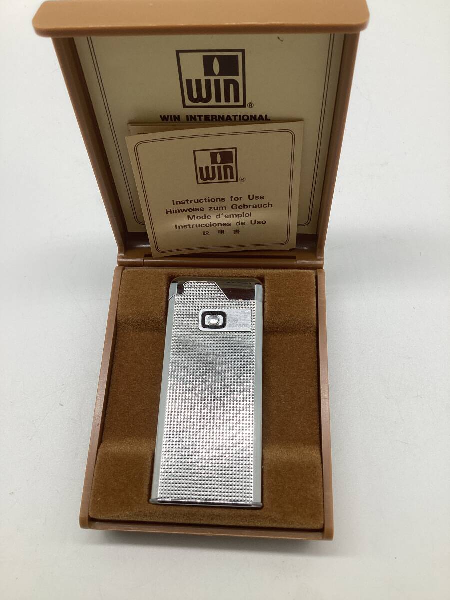 【目立った傷や汚れなし】【10370】着火動作未確認/Win/ウイン/ガスライター/WIN SENSOR/ライター/シルバー色/コレクション/＃7100/ケース付きの落札情報詳細 ...