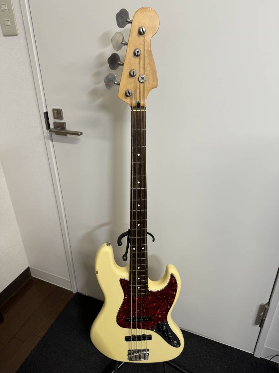 【傷や汚れあり】88974A Fender Japan フェンダー ジャパン エレキベース ジャズベース JAZZ BASS 2004-2006年製 R0 シリアル 楽器 ジャンクの落札情報 ...