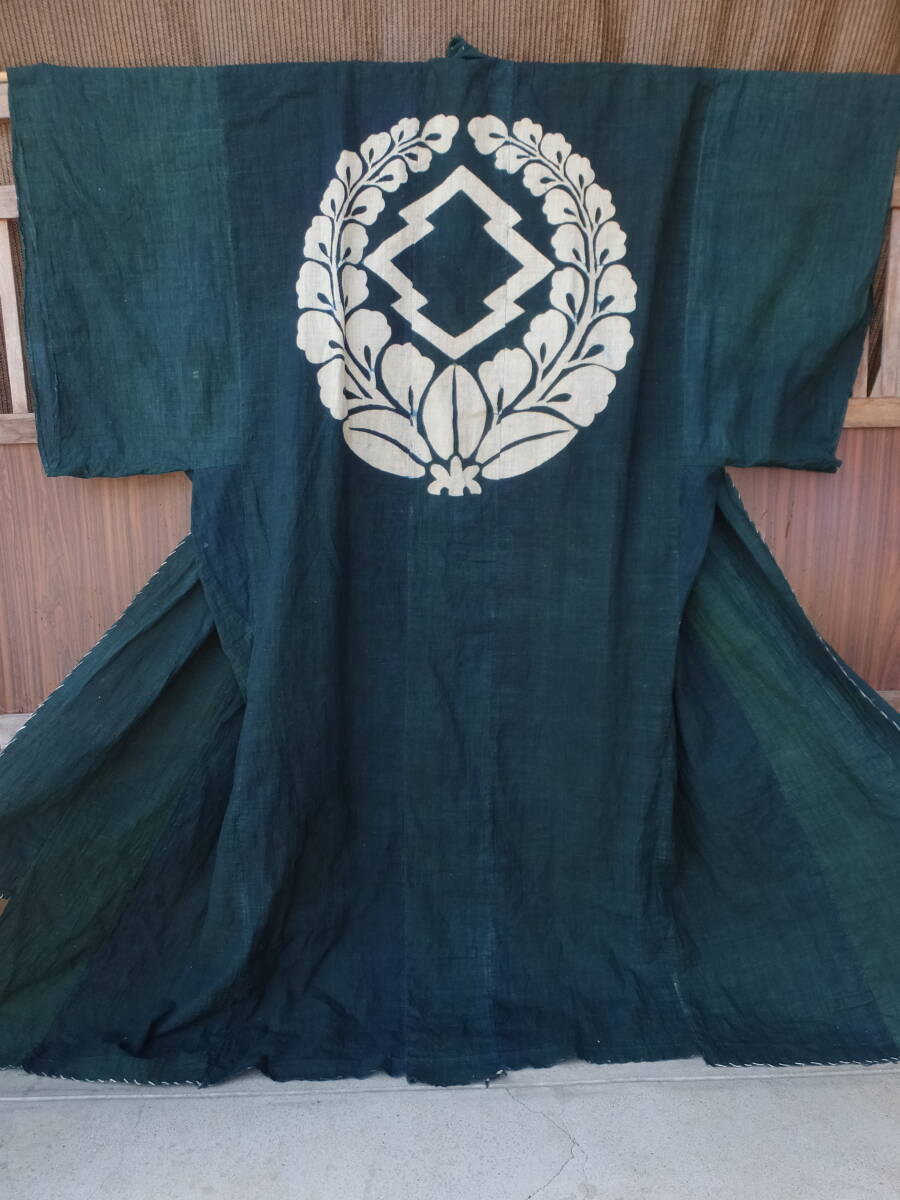 【やや傷や汚れあり】手織り緑木綿筒描上り藤松川菱紋の裏地取り綿抜き夜着古布・丈167㌢・重さ520g・リメイク素材の落札情報詳細 - ヤフオク落札価格検索 オークフリー