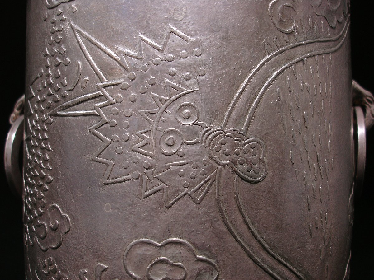 【目立った傷や汚れなし】慶應 本物保証 尾張徳川家御用金工師の系譜【2代長谷川一望斎】造 南鐐(純銀)雲龍釜 共箱付 純銀2213gの落札情報詳細 - Yahoo!オークション落札価格検索 ...